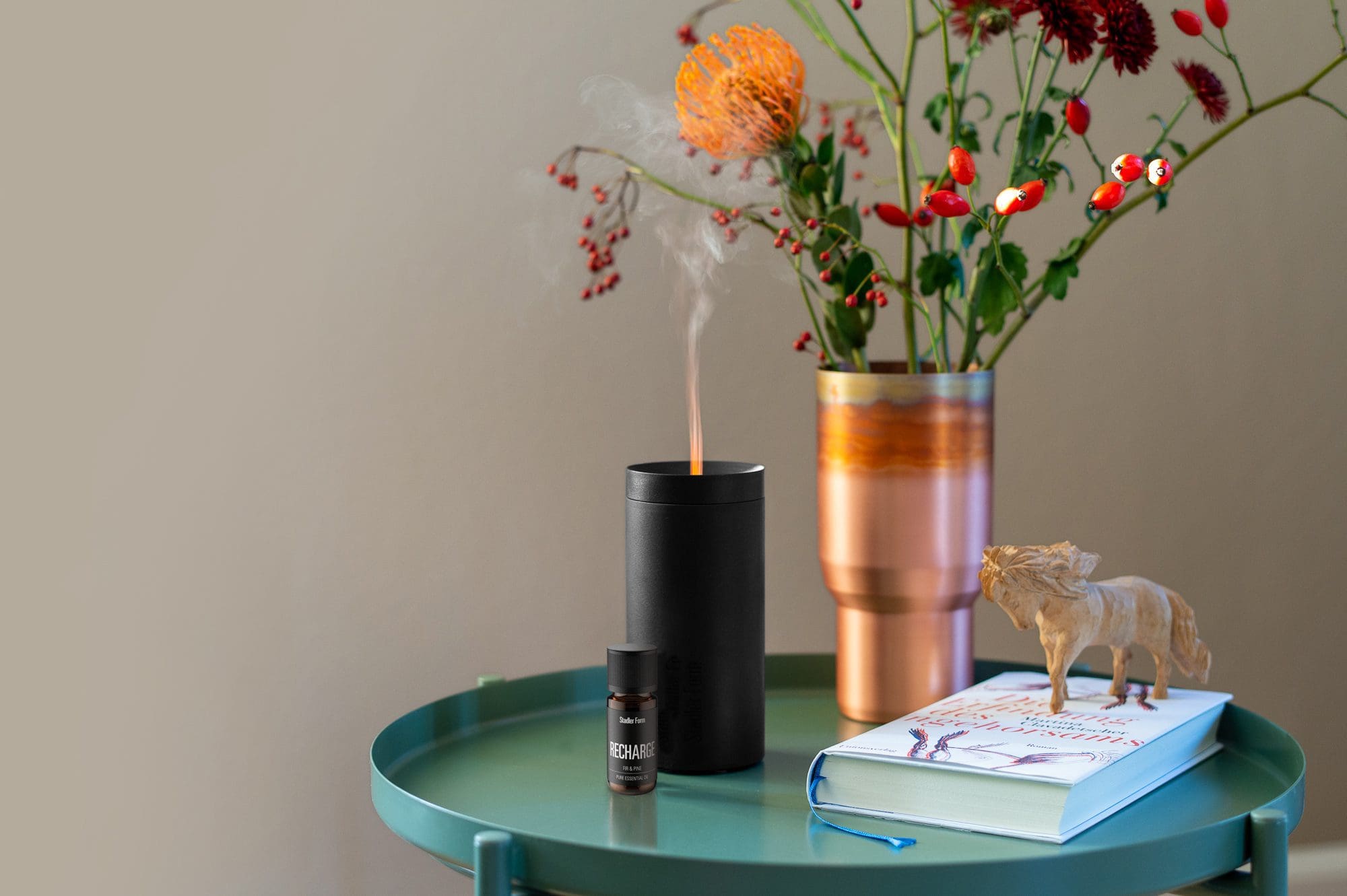 Aroma Diffuser Lucy, schwarz mit Amber Light™ - Stadler Form - G.A.Luft ...